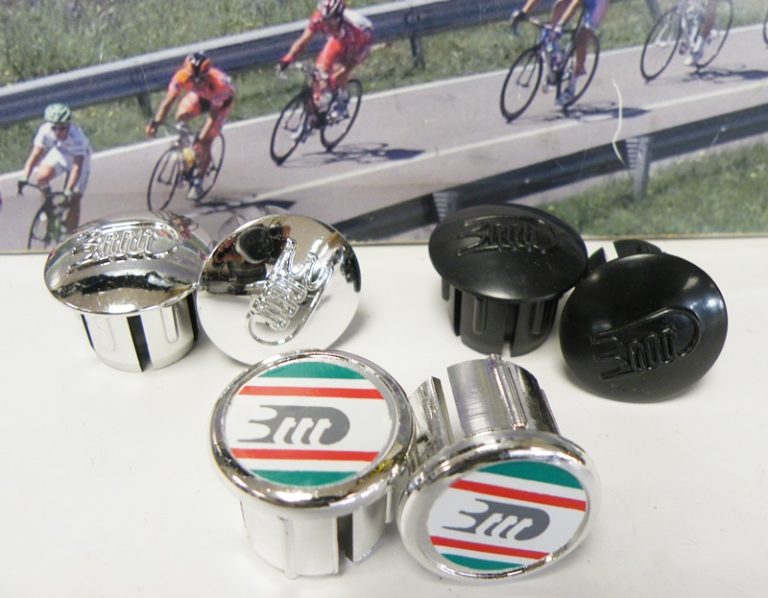 Pair 3ttt handlebar end plugs – Defietsenmaker