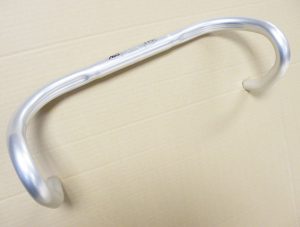Modolo T-Poc aluminum handlebar anatomic bends. – Defietsenmaker